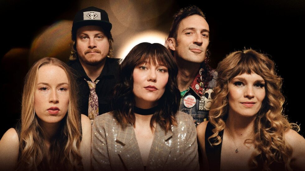 Molly Tuttle & Golden Highway (w/ Chatham Rabbits) - The Egg - 518scene.com