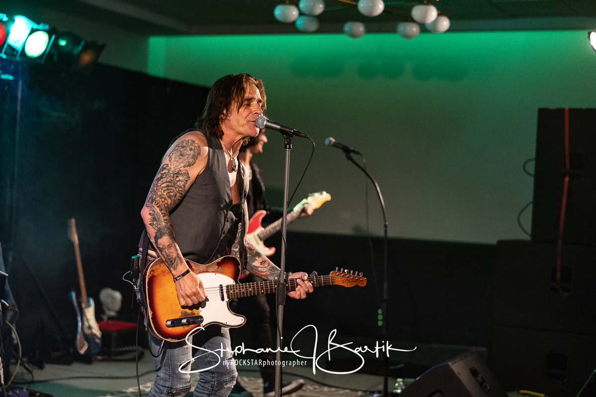 Mike Tramp @ Cool Insuring Arena 10/8/23 (Pics: Stephanie Bartik ...