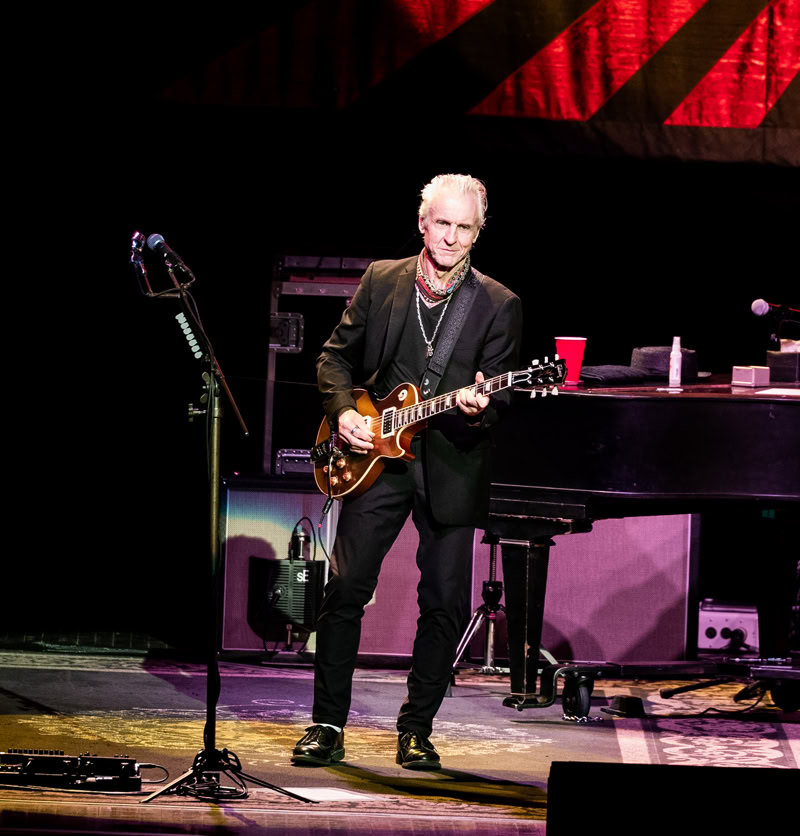 Pat Benatar & Neil Giraldo 5/21/25 Palace Theatre (Mark Kurtzner ...